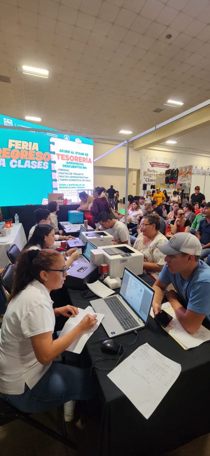 Continúa stand de Tesorería Municipal este domingo 17 en la Feria de ...